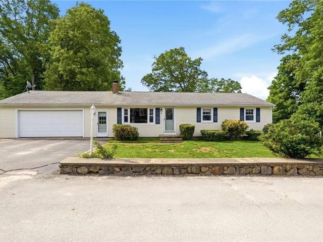 10 Reservation Dr, Scituate, RI 02831