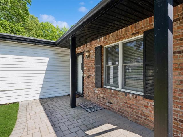 10 Rita Drive