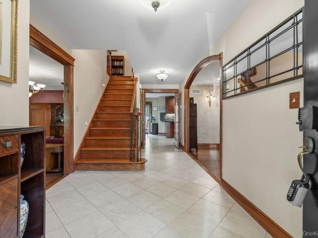 10 Rockingham Road