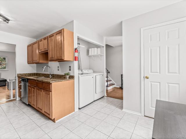 10 Roundtree Court