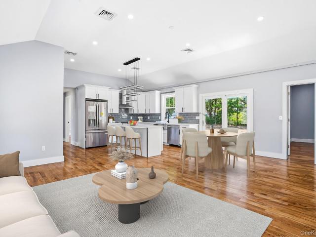 10 Rowley Road