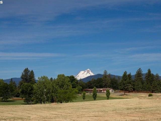 10 S County Rd, Tygh Valley, OR 97063