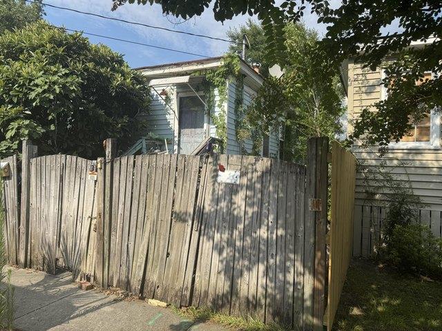 10 S Enston Ave, Charleston, SC 29403