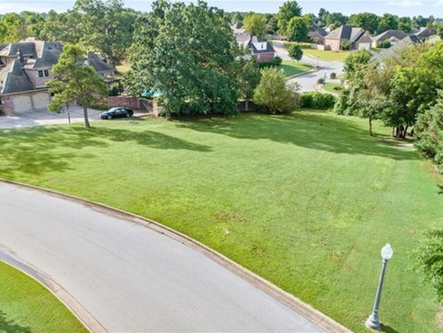 10 S Fiddlesticks Trl, Rogers, AR 72758