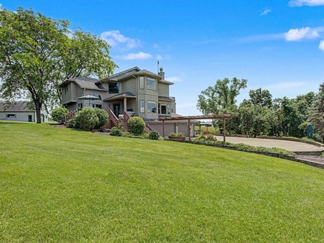 10 S Snipe Hollow Rd, Elizabeth, IL 61028