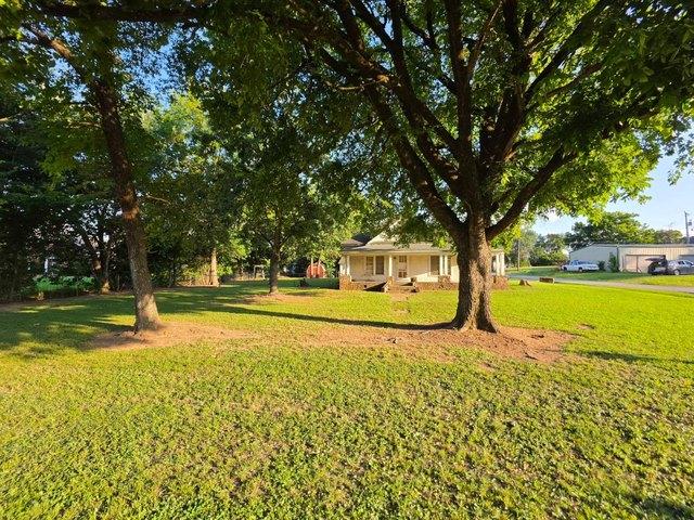 10 S Wood St, Charleston, AR 72933