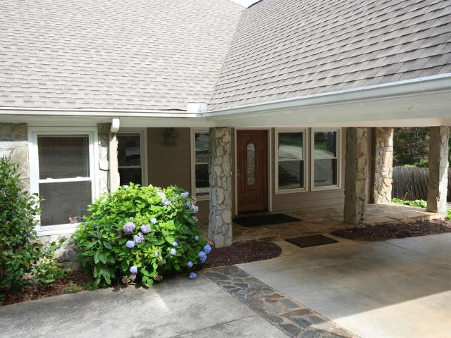 10 Scout Road