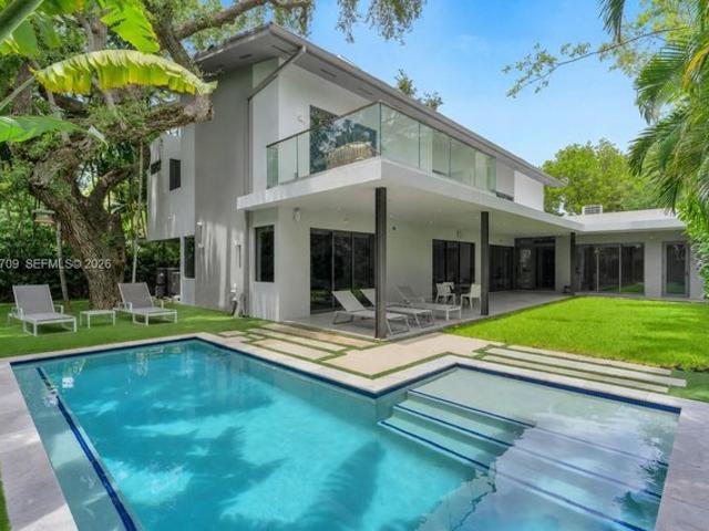 10 Samana Dr, Miami, FL 33133