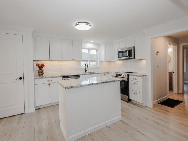 10 Sarah Court