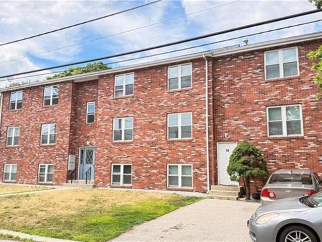 10 Saratoga Ave, Pawtucket, RI 02861