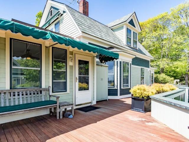10 Sea Road