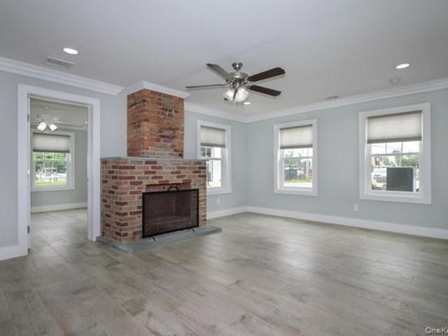 10 Shore Road 3