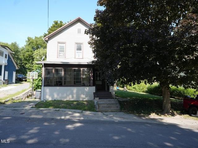 10 Shaper Ave, Canajoharie, NY 13317