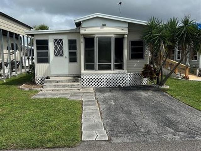 10 Shell Rd, Okeechobee, FL 34974