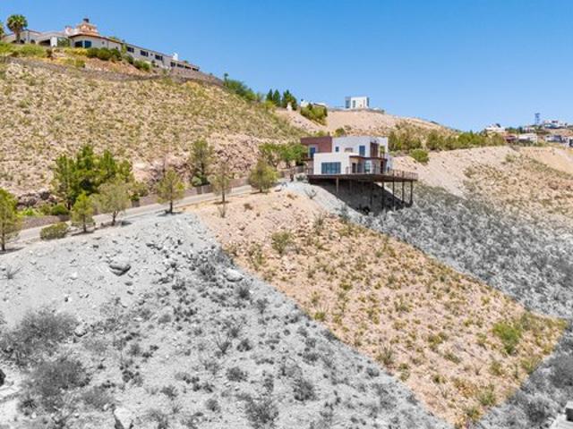 10 Sierra Crest Dr, El Paso, TX 79902