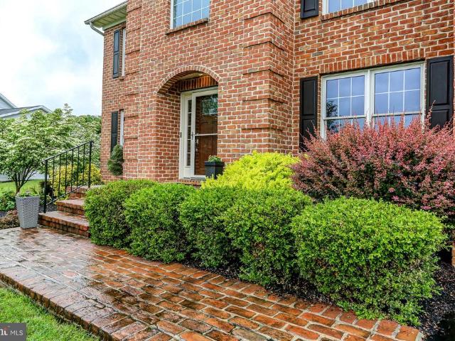 10 Silver Maple Drive