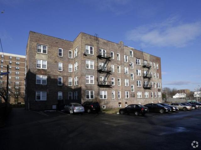 10 SOUTH GROVE STUNIT EAST ORANGE