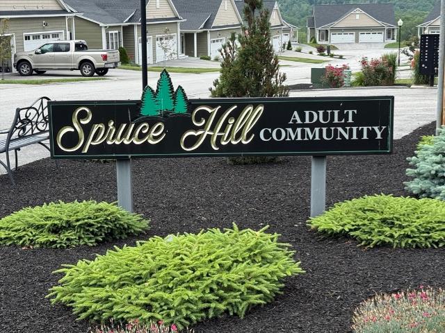 10 Soucy Dr, Unit 10, Rutland, MA 01543 | MLS #73493 | Compass