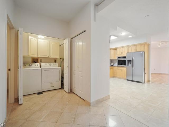 10 Smith Manor Blvd # 820
