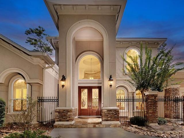10 Snow Pond Pl, The Woodlands, TX 77382