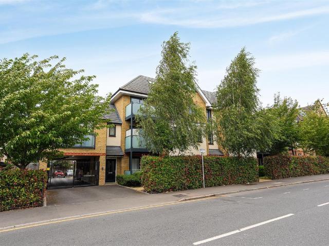 10 Swan Road, West Drayton UB7, 2 bed flat to rent, £1,800 pcm | PrimeLocation