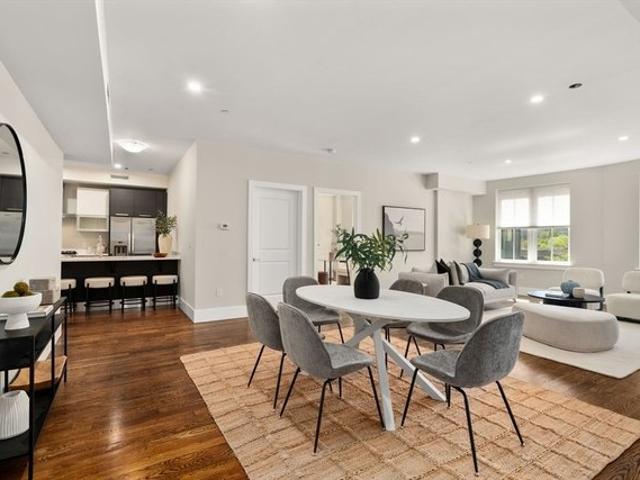 10 St George St Unit 406, Boston, MA 02118