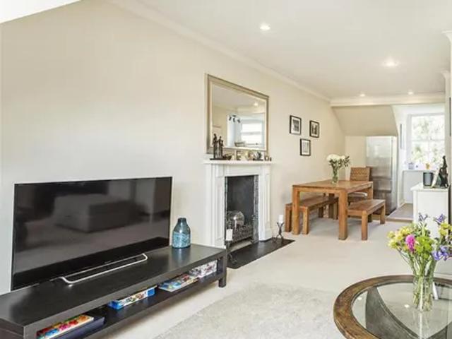 10 St Quintin Avenue, London, W10 6QA, United Kingdom | 2 bed duplex for rent #139070844 | Rentberry