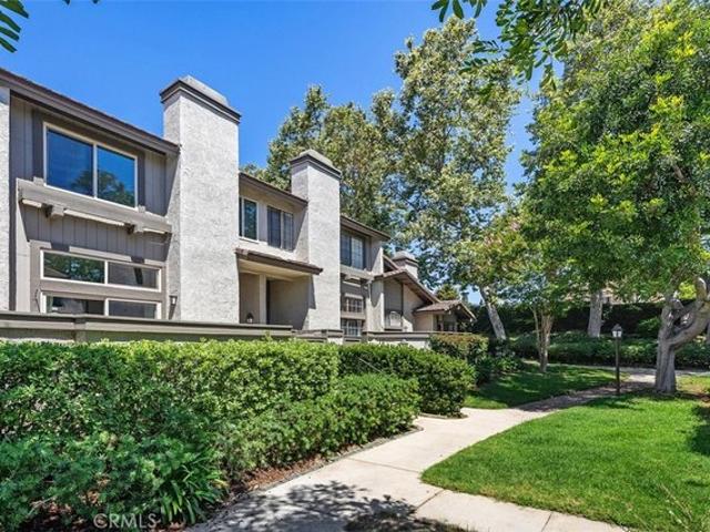 10 Starfall Unit 11, Irvine, CA 92603
