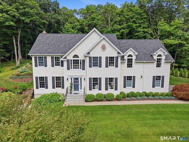 10 Sundance Rd, New Milford, CT 06776