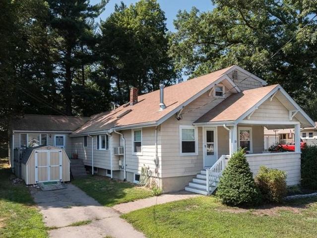 10 Sunnybank Ave, Rockland, MA 02370