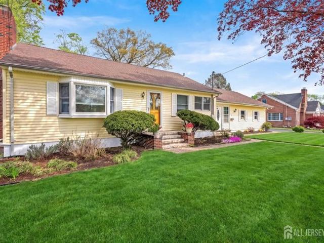 10 Sunset Blvd, East Brunswick, NJ 08816