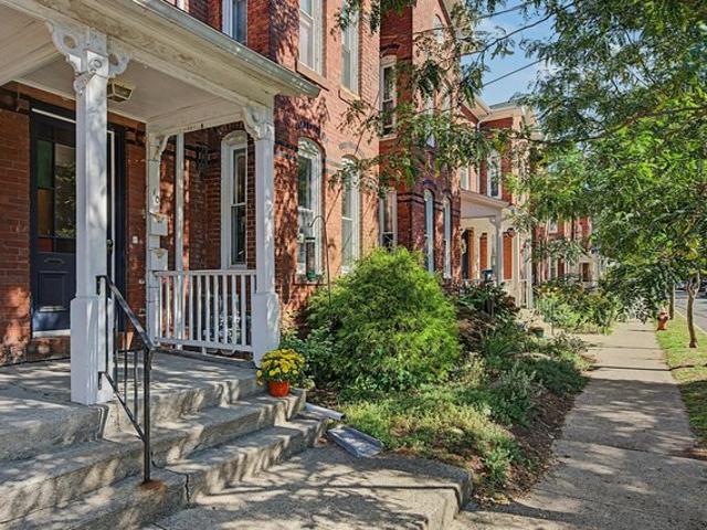 10A Graves Ave Unit A, Northampton, MA 01060