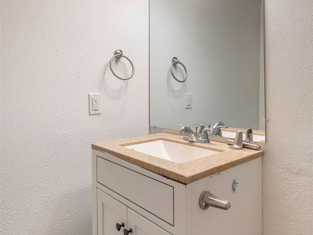 10Ten on Main 1 Bedroom Apartment for Rent at 1006 W Main St, Mesa, AZ 85201 Comite de Familias de Accion