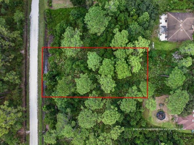10th Ave, Deland, FL 32724