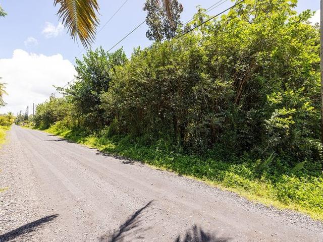 10th Ave, Keaau, HI 96749