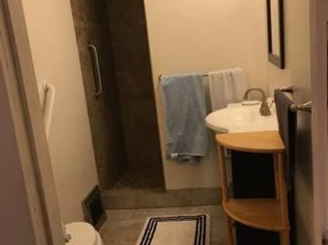 10th Ave main house 4 Bedroom Apartment for Rent at 2226 Northeast 10th Avenue #1, Portland, OR 97212 Irvington