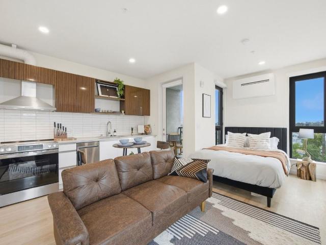 10th and Robinson 2 Bedroom Apartment for Rent at 3729 10th Ave, San Diego, CA 92103 Hillcrest