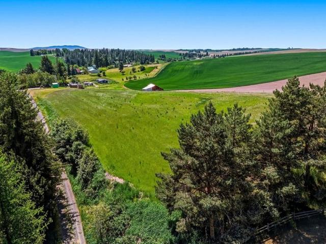 10th St, Garfield, WA 99130