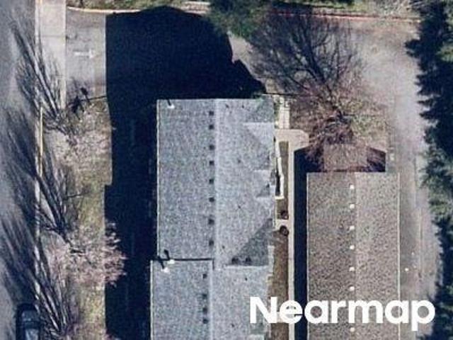 10th St SE Apt A2