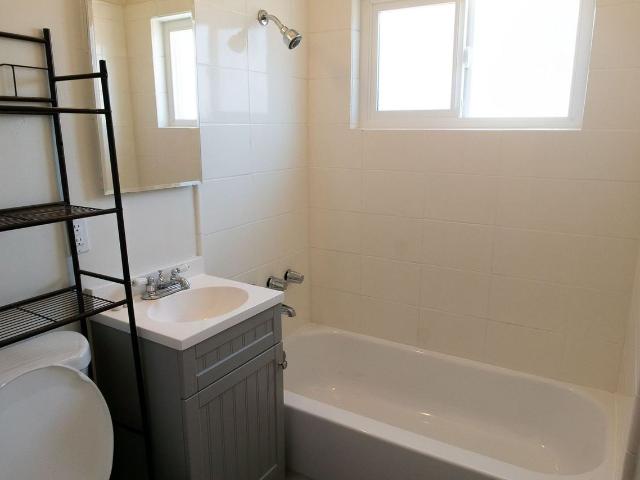10th Street 2 Bedroom Apartment for Rent at 568 10th St, Imperial Beach, CA 91932 Imperial Beach