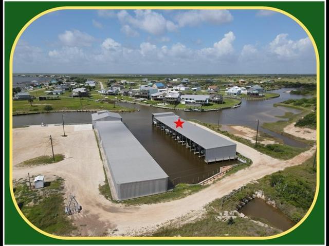 10W Port St, Port Lavaca, TX 77979