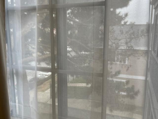 10x12 room w/pvt bath, full kitchen privileges