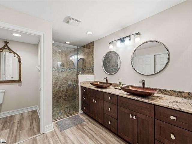 11040 Harbour Yacht Ct Unit 102, Fort Myers, FL 33908