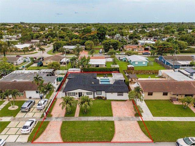 11040 NE 64th St, Miami, FL 33173