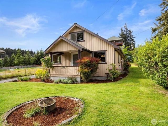11040 NE Maine St, Kingston, WA 98346