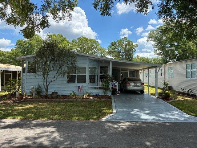 11040 Palamino Dr, Dade City, FL 33525