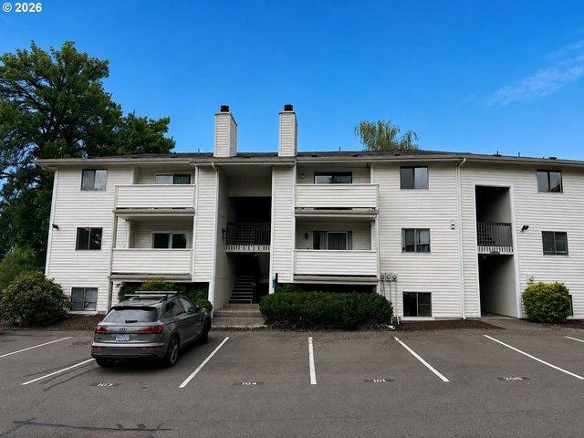 11040 SW Greenburg Rd Apt 206, Portland, OR 97223