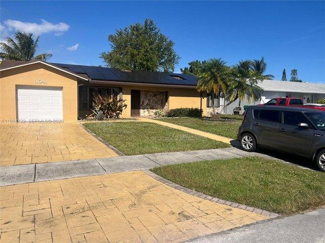 11041 SW 166th Ter, Miami, FL 33157