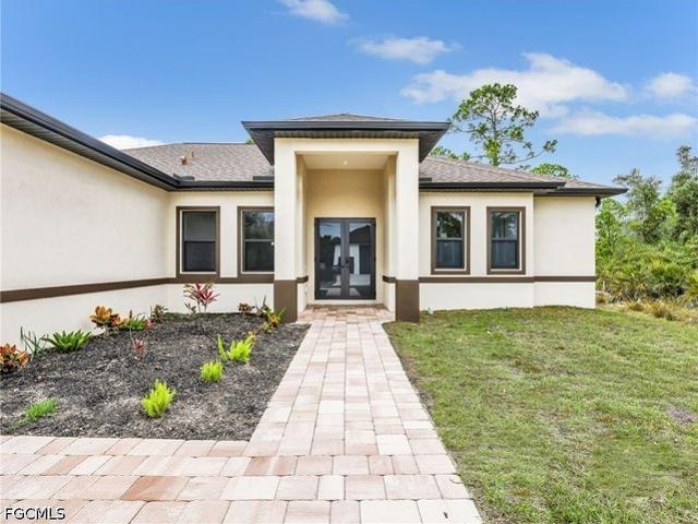 11042 Carnegie Ave, Englewood, FL 34224