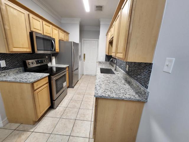 11045 Landswalk Drive 113